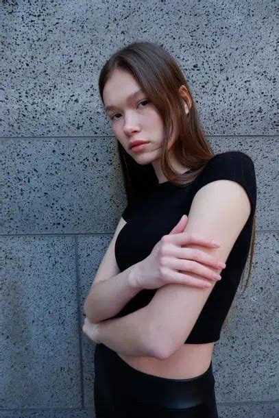 Mila Base Model Management