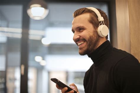 The 8 Best Headphones For Glasses Wearers In 2023 Binarytides