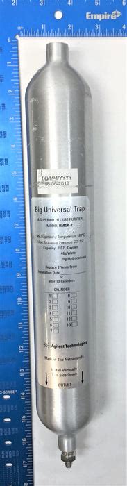 Agilent Technologies Big Universal Trap Helium Purifier Rmsh 2 Used —