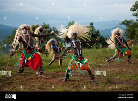 Intore Dancing Rwanda Stock Photo Alamy