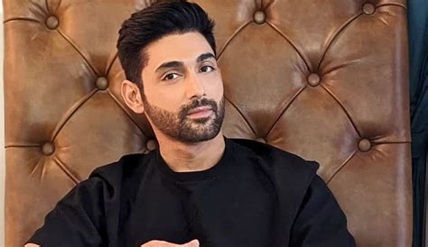 Ruslaan Mumtaz Returns To Mumbai After Being Stuck In Manali Mumbai Times