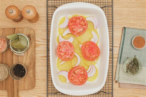 Lubina Al Horno Con Patatas La Receta Más Fácil Con Vídeo