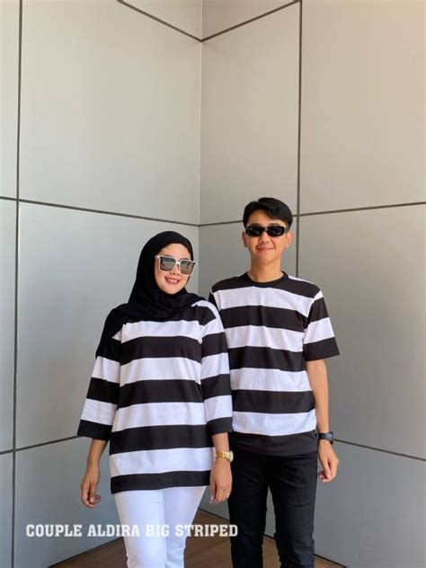 Aldira Kaos Oversize Couple Pria Dan Wanita Stiped Salur Terbaru Baju Couple Lazada Indonesia