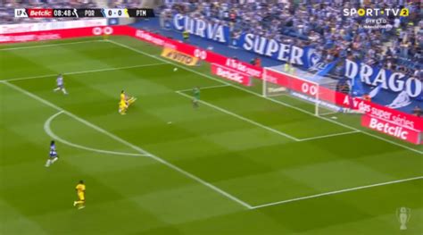 Evanilson Coloca O Fc Porto A Vencer Frente Ao Portimonense