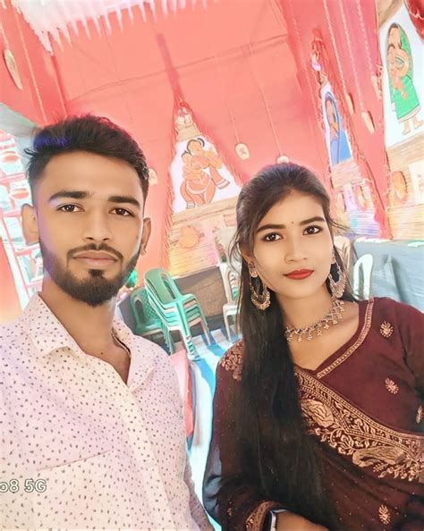 তুমি তাকেই ভালোবাসো যে তোমায় নিঃস্বার্থ ভাবে ভালবাসে😌🩷