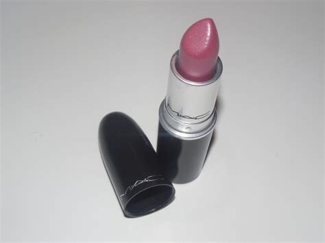 Lets Make It Up Mac Lipstick In Syrup Review And Swatches
