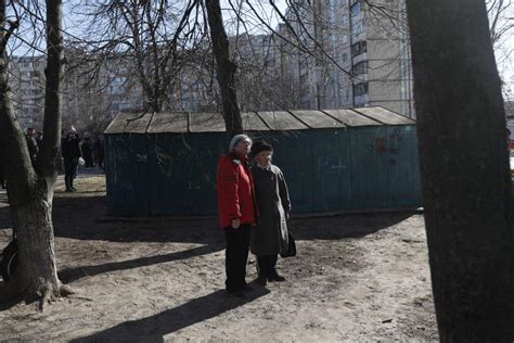 Novo recolher obrigatório em Kiev decretado até quarta feira de manhã