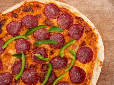 12 Pepperoni Classic Meat Thincrustpizzza