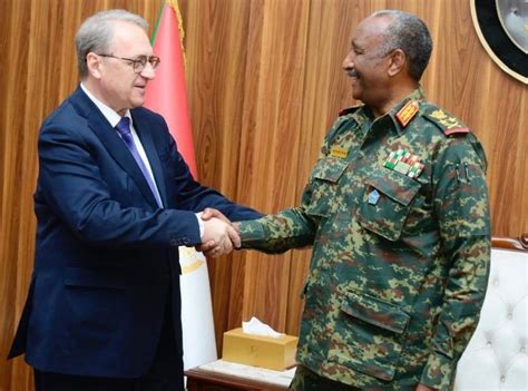 رئيس مجلس السيادة يؤكد حرص السودان على ترقية وتعزيز علاقاته مع روسيا