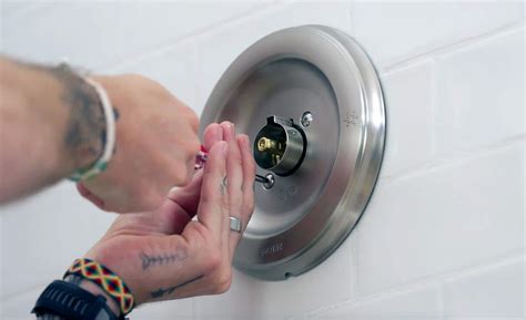 How To Replace A Bathtub Faucet The Home Depot