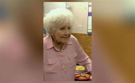 90 Year Old Woman Retires After Never Missing A Day Of Work During 74