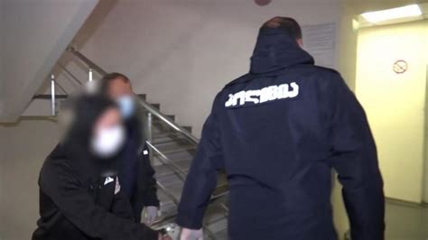 7 წლითა და 6 თვით პატიმრობა მიუსაჯეს 14 წლის გოგოზე სექსუალურად მოძალადეს ნინი ცეცხლაძემ