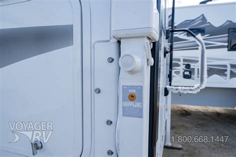 For Sale New 2026 Lance 650 Truck Campers Voyager Rv Centre