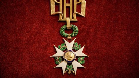 Légion Dhonneur Pourquoi La Promotion Du 1er Janvier Est Décalée