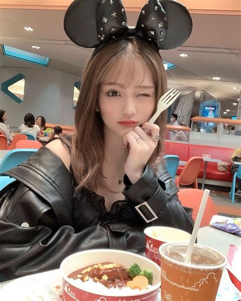 「可愛小隻馬」顏值高、身材也辣，「性感美乳曲線」實在可以出道了！ Cupsdaily