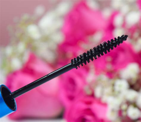 Mac Cosmetics Extended Play Gigablack Lash - The Luxe List