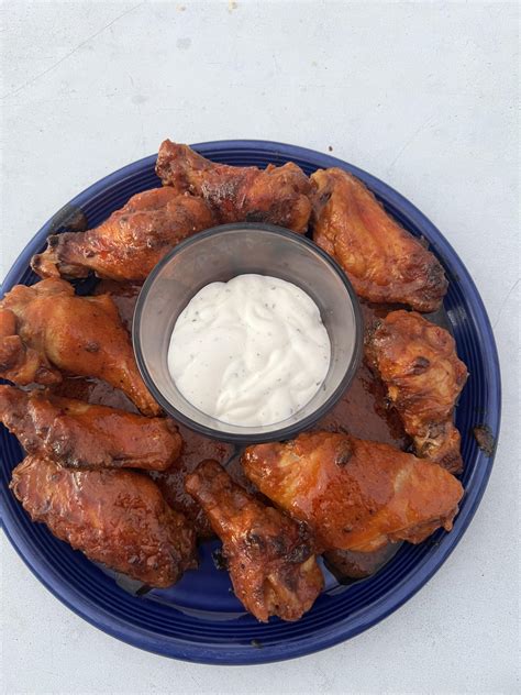 Franks extra hot buffalo wings : r/Wings