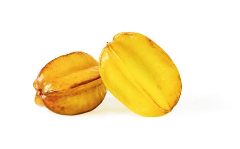 두 개의 전체 별 과일 또는 카람볼라 잘 익고 흰색 배경에 고립 칵테일 샐러드 과일 디저트재료 맛있는 채식 음식과 비타민