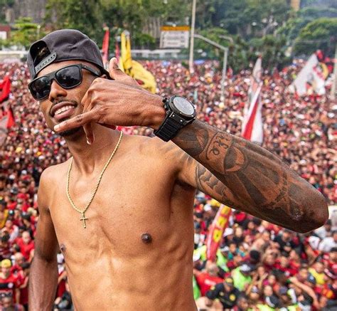 Fotos Do Jogador Bruno Henrique Nu Pelado Gostoso Nu