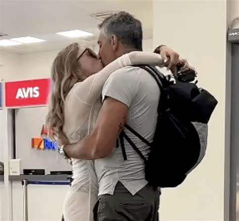 Mauricio Umansky Spotted Kissing A Mystery Blonde Woman At The Airport