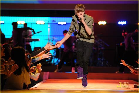 Justin Bieber Pumps Up The Party Photo 361571 Photo Gallery Just