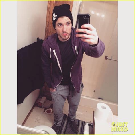 Aydian Dowling Could Become The First Trans Mens Health Cover Model