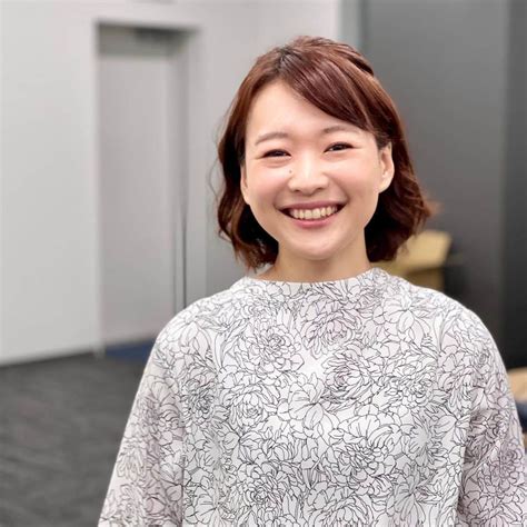 有田優理香さんのインスタグラム写真 有田優理香instagram「仕事納めました💮 今年もあと少し。振り返ればこの一年は、たくさんの方