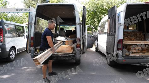 У Покровську усувають наслідки обстрілу 11 серпня сюжет Новини Покровська і Донбасу