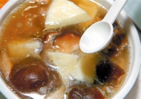 微波爐上菜香菇山藥雞湯 食譜自由配 自由電子報