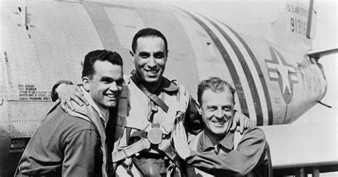 기억할 오늘 미국 제트전투기 파일럿 최초의 에이스