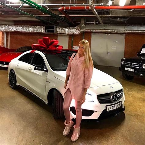 ∘mzcocogirl ∘ Cute Cars Beautiful Cars Car Girls