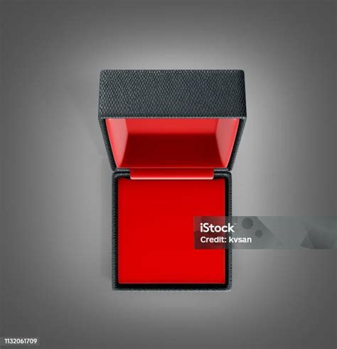 검은 색 그라데이션 배경 3d 그림에 빨간색 재료 내부 측면 보기와 오픈 선물 상자 가죽에 대한 스톡 사진 및 기타 이미지 가죽 금속 기술 Istock