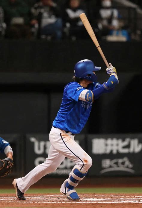 オープン戦首位打者も視野！denaドラ1度会が先制タイムリーツーベース スポニチ Sponichi Annex 野球