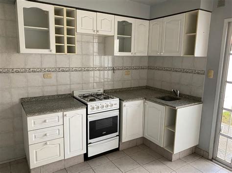 Casa Venta 3 Ambientes 13 Años 1 Cochera Uruguay 1000 Haedo Zona