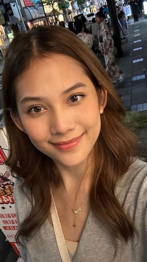 Pin Oleh Kairovisia🧭 Di Jkt48 Orang Cantik Gadis Cantik Wajah Gadis
