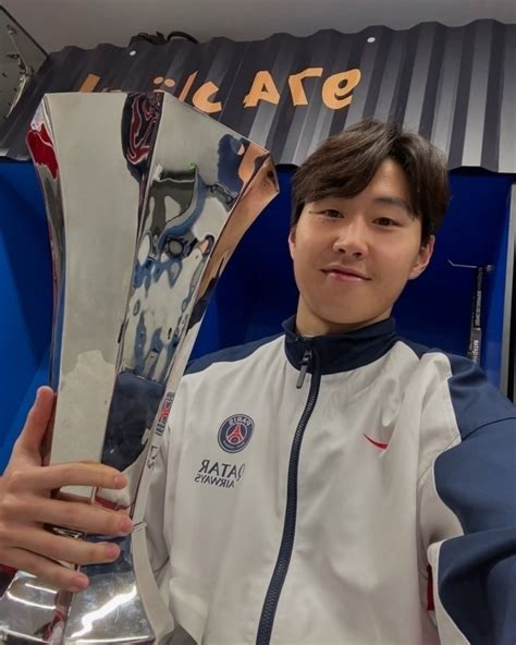 무슨 미친 소리 이강인 팔고 당장 제2의 즐라탄 데려와파격 스왑딜 희생양 등극 강제 Epl 이적 주장