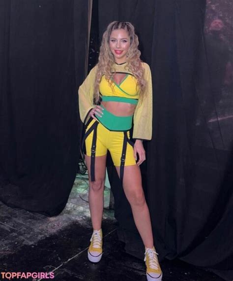 Romina Malaspina OnlyFans Leaked ColorFans