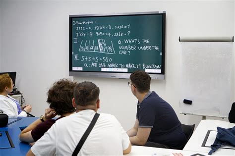 “每月论坛”走进中国政法大学 中国政法大学新闻网