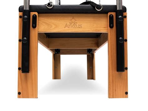 Arktus Aparelho De Pilates Cadillac Classic Arktus Estofado é