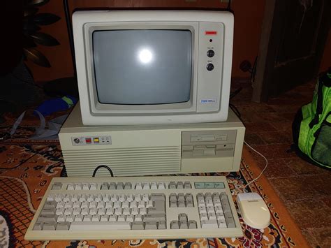 Just Brought This Home From A Thrift Store For 20 It S Got A 286 Processor And Looks Like An