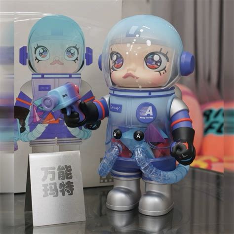 พร้อมส่ง Mega Space Molly Louis De Guzman 400 ของใหม่ ในซีล Shopee