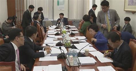 내년 아동수당 9세 미만으로 확대출산 장려금도 도입