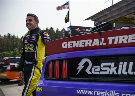 ‘agent Cody Banks Frankie Muniz Wants To Race In The Nascar Cup Series