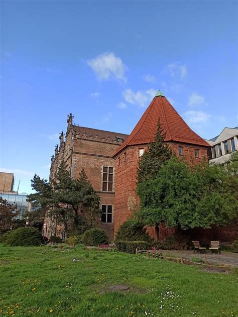 La Torre De Paja Es Una Torre Octogonal Del Casco Antiguo De Gdansk Su