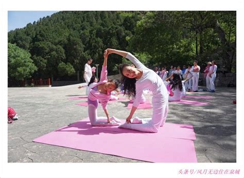一組充滿親情的母子瑜伽圖片 每日頭條