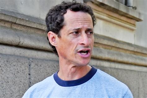 Anthony Weiners Firm Pitches ‘selfie Cameras Page Six