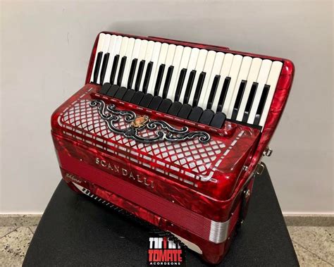 Venda de Acordeon Scandalli Polifônico Vermelho