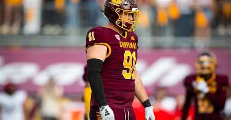 Cmu Dl Transfer Jonah Pace Sets Iowa Official Visit