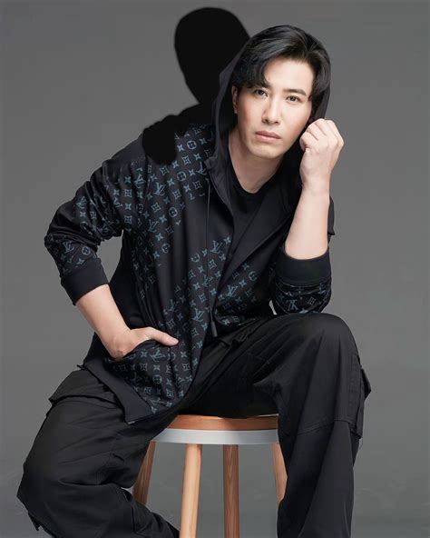 Ig หนุ่ม กรรชัย กำเนิดพลอย โอ้วววว พรีเซนเตอร์คนใหม่ของซอลส์ที่จะมาคู่กับผม บ Instagram