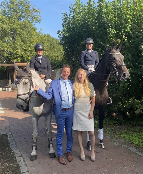 Sie Haben Ja Gesagt Herzlichen Glückwunsch Lena Waldmann Und Felix